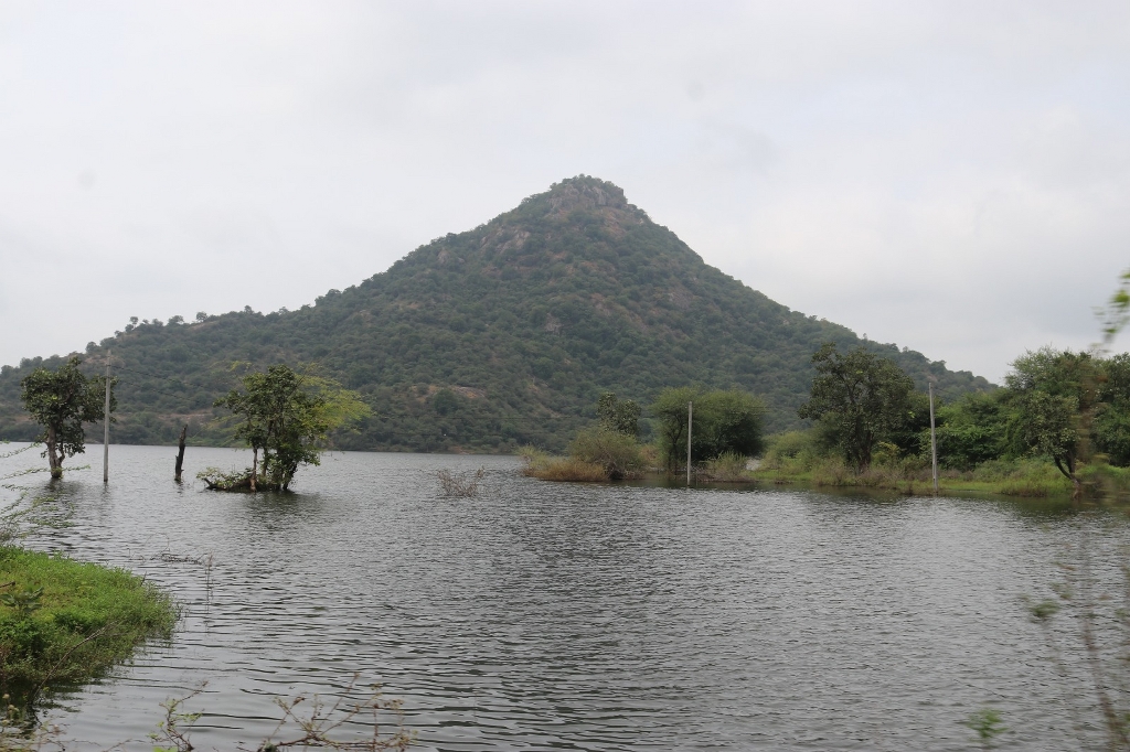 જેસોર, પાણીયારી આશ્રમ અને ધોધ નો અનુભવ